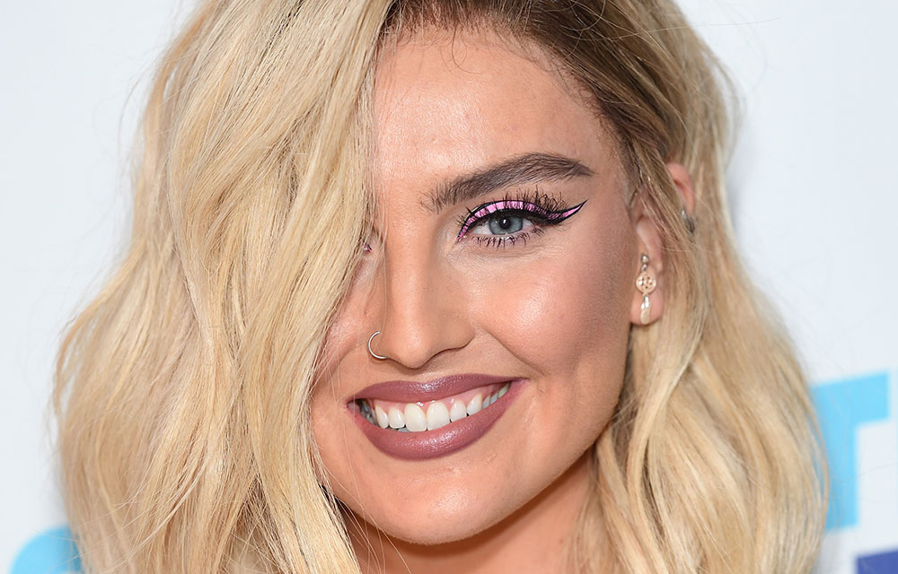 Perrie Edwards shows off stomach scar | Girlfriend