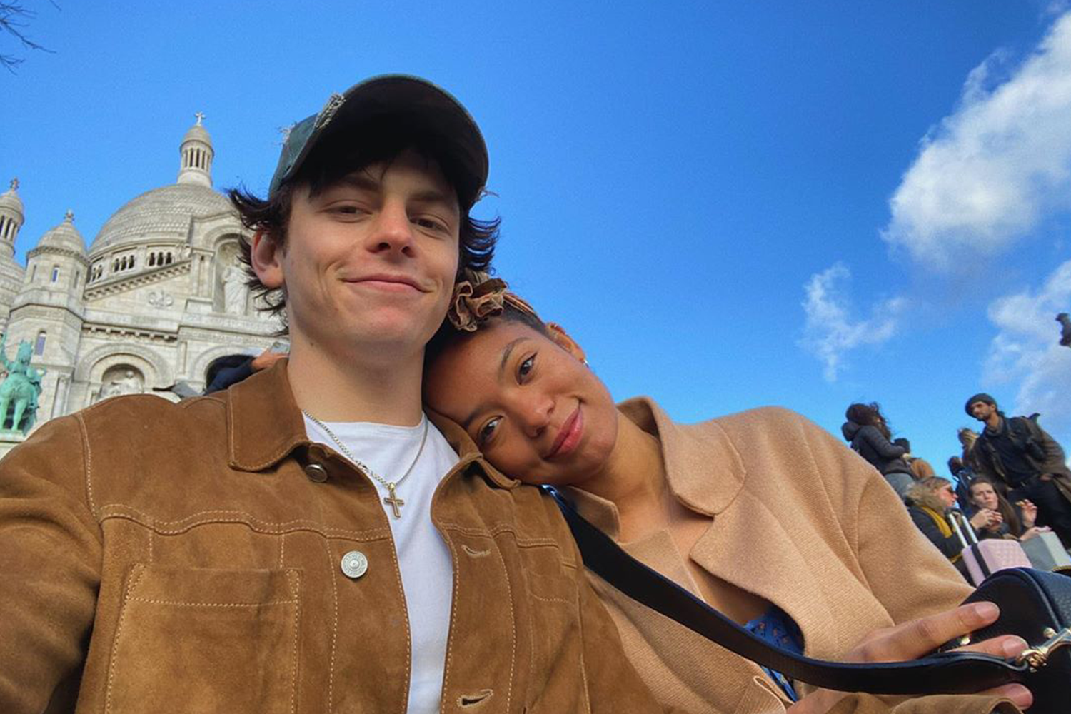 Ross Lynch & Jaz Sinclair are enjoying themselves by a waterfall in new ...