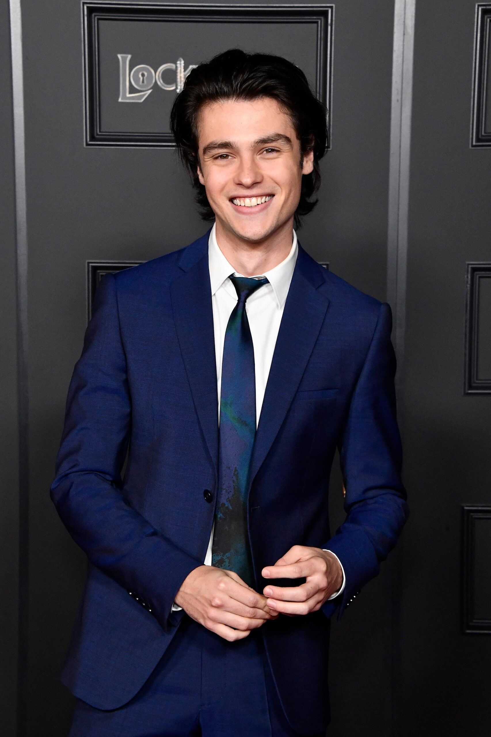 Felix Mallard's Hottest Moments Of All Time: From Shirtless Surfing To ...